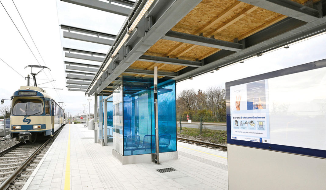 Badner Bahn mit Service - Neue Station Südstadt - Wiener Bezirksblatt