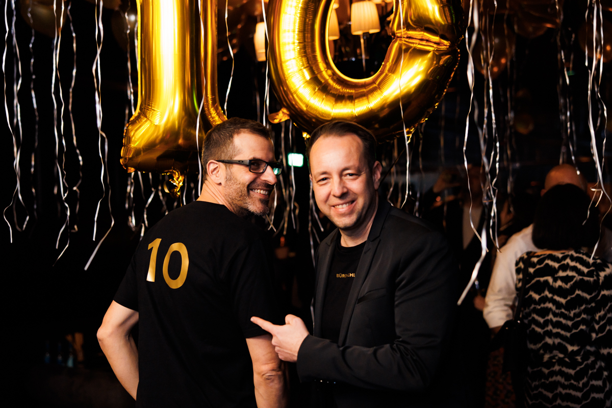 Partylaune: Büroschluss feierte 10. Geburtstag - Wiener Bezirksblatt