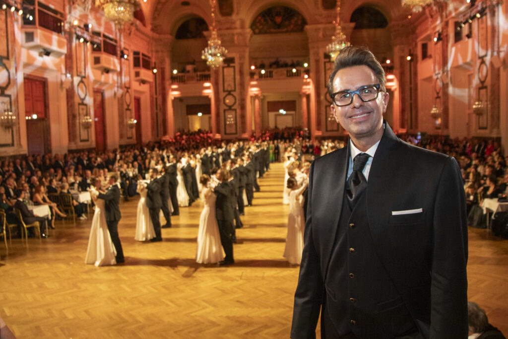 20 Jahre Tanzschule Chris: Ein Jubiläumsball der Extraklasse - Wiener ...