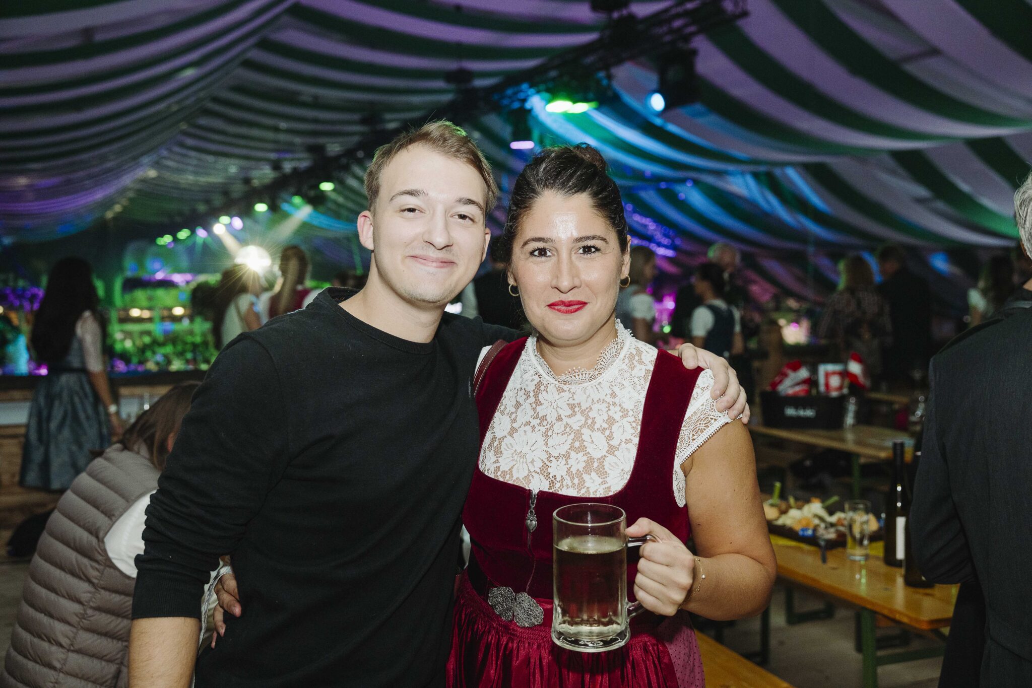 WBB-Fest auf der Kaiser Wiesn mit prominenten Gästen! - Wiener Bezirksblatt